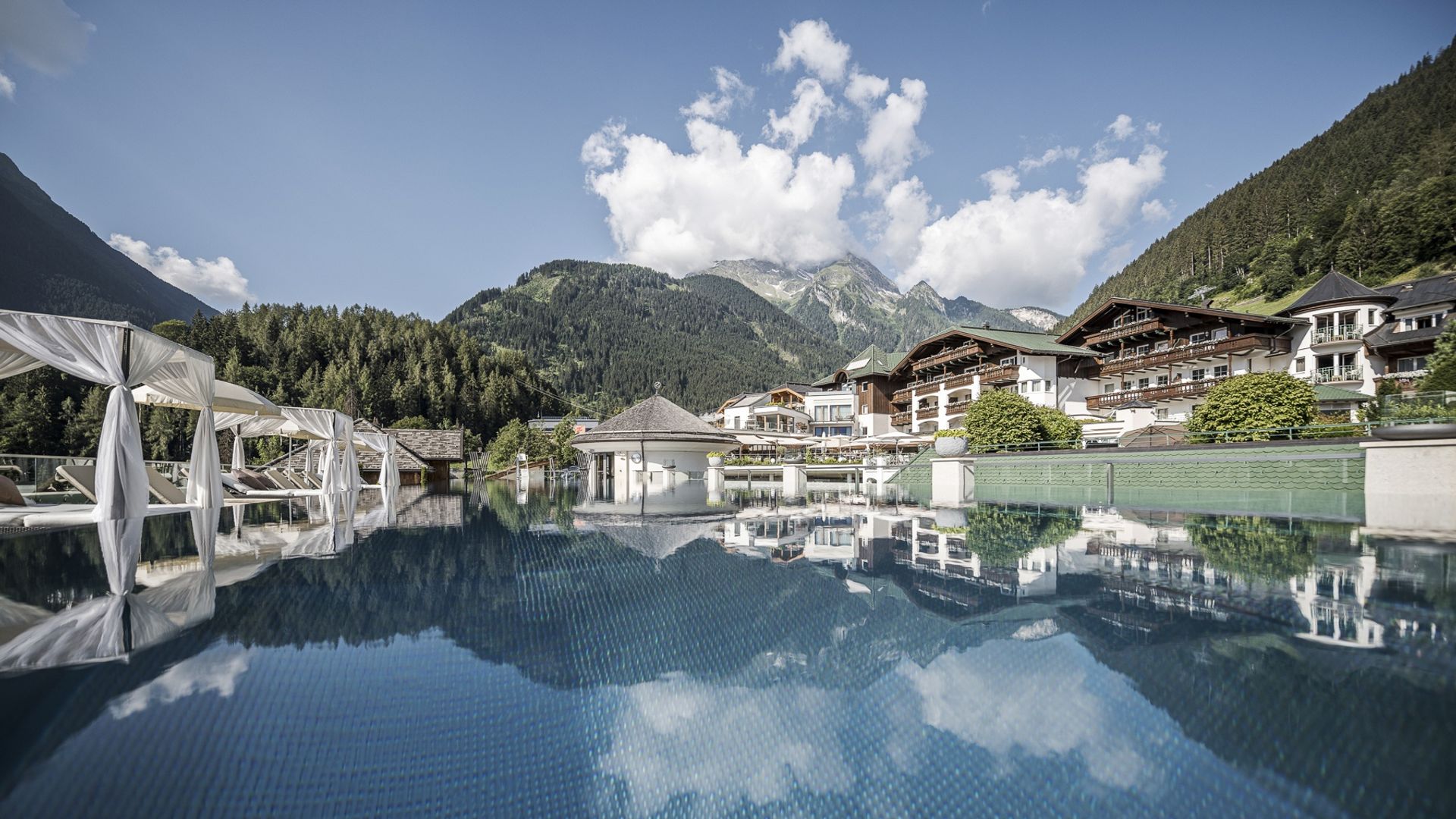 STOCK resort - Luxury Spa Resorts