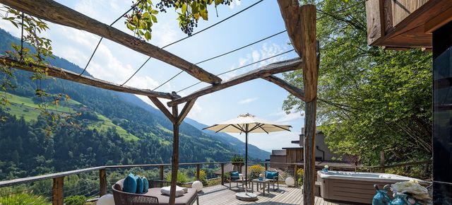 Urlaub bei Meran. 5 Sterne Hotel in Südtirol. Luxushotel Südtirol 5 ...